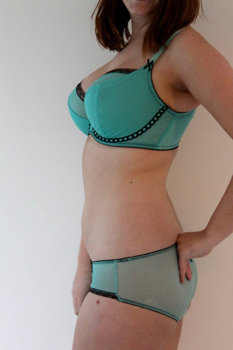Tutti Rouge Nichole Review 30G Big Cup Little Cup